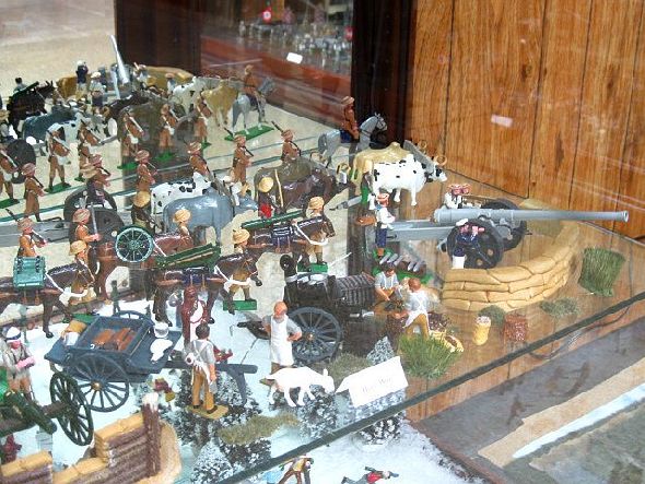 011 | Treefrog Treasures