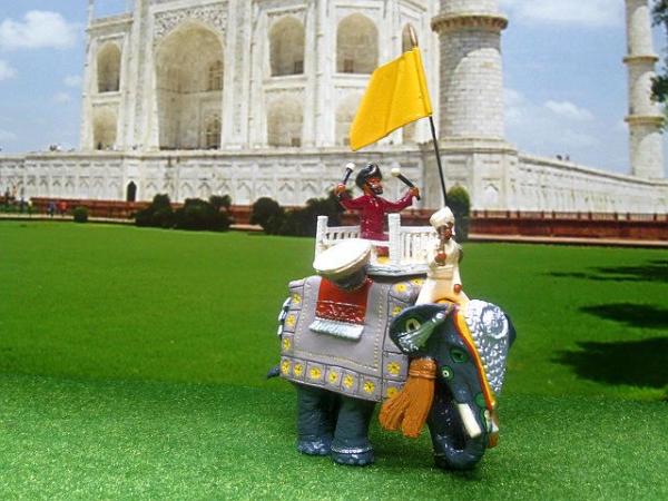 012 D26, Elephant Kettle Drummer, Jaipur | Treefrog Treasures