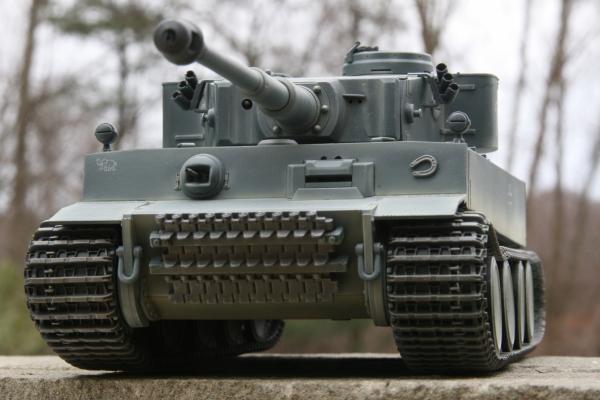 Dragon Armour 1/35 Sd.Kfz.181 Tiger I Initial Production S.Pz.Abt.502 ...