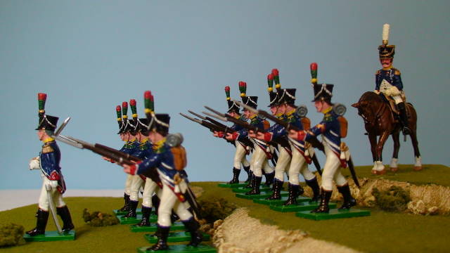 DSC09328 French Young Guard Voltigeurs 1 Officer & 5 Advancing in Full ...