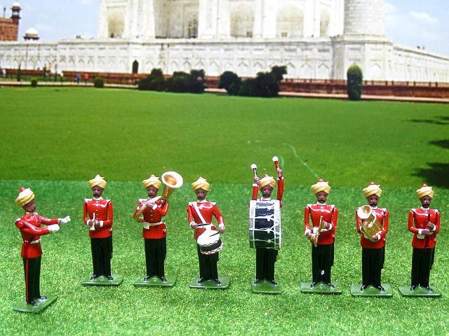 Set 137-Band of the 1st Bombay Grendadiers | Treefrog Treasures