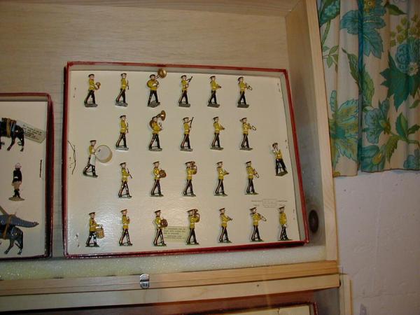 Set 2110 -- US Army Band | Treefrog Treasures