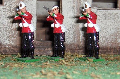 Set Z33 24th 3 standing/firing one with head bandaged $60.00 | Treefrog Treasures